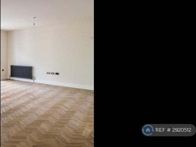 3 bedroom flat to rent