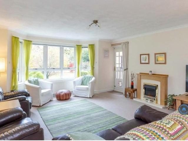 3 bedroom flat to rent