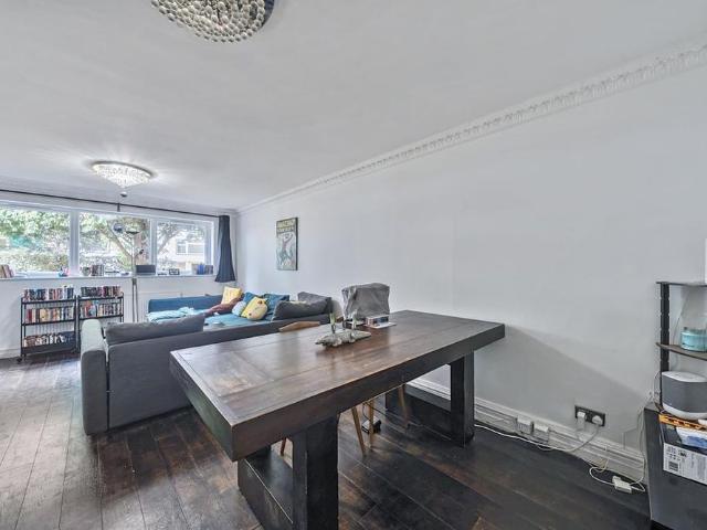 3 bedroom flat to rent