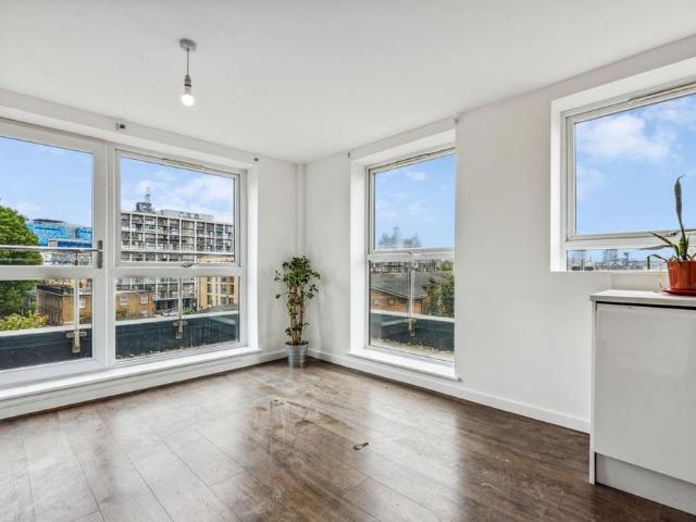 3 bedroom flat to rent