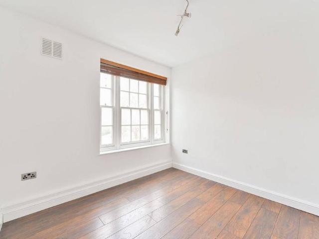 3 bedroom flat to rent