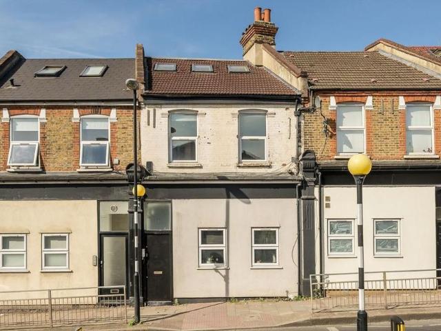 3 bedroom flat to rent