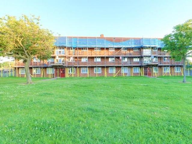 3 bedroom flat to rent
