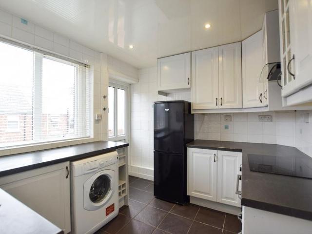 3 bedroom flat to rent
