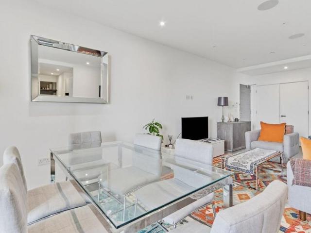 3 bedroom flat to rent