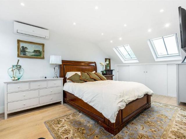 3 bedroom flat to rent
