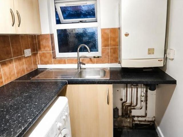 3 bedroom flat to rent