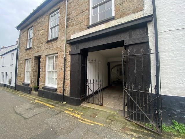 3 bedroom flat to rent