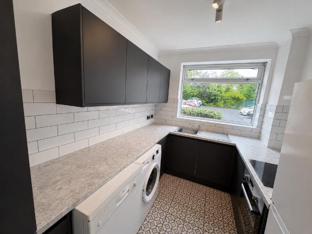 3 bedroom flat to rent