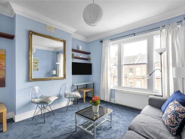 3 bedroom flat to rent