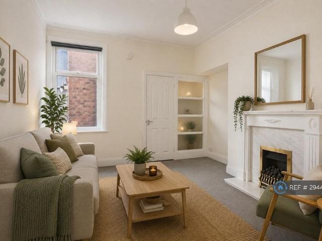 3 bedroom flat to rent