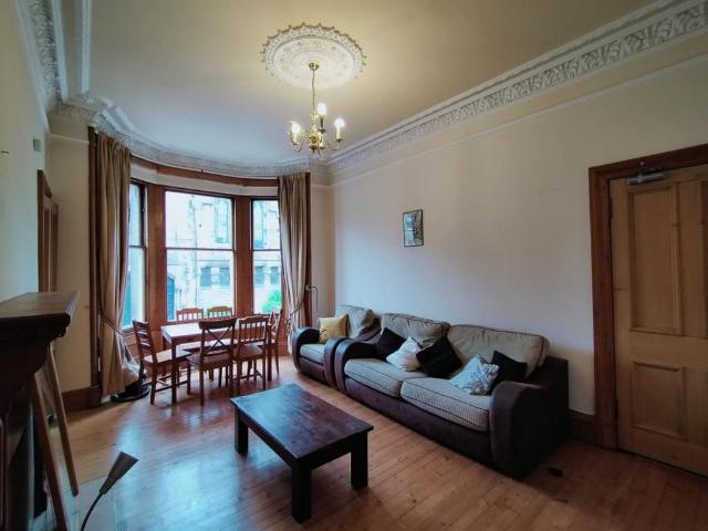 3 bedroom flat to rent