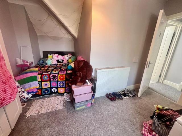 3 bedroom flat to rent
