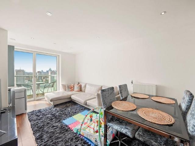 3 bedroom flat to rent