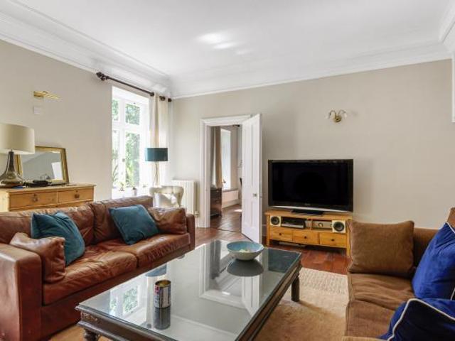 3 bedroom flat to rent