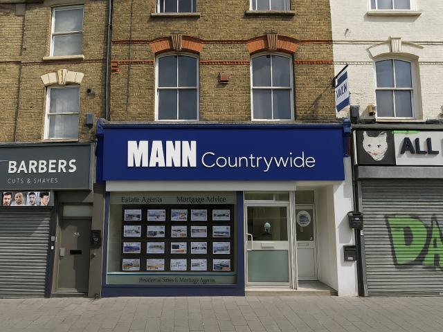 3 bedroom flat to rent
