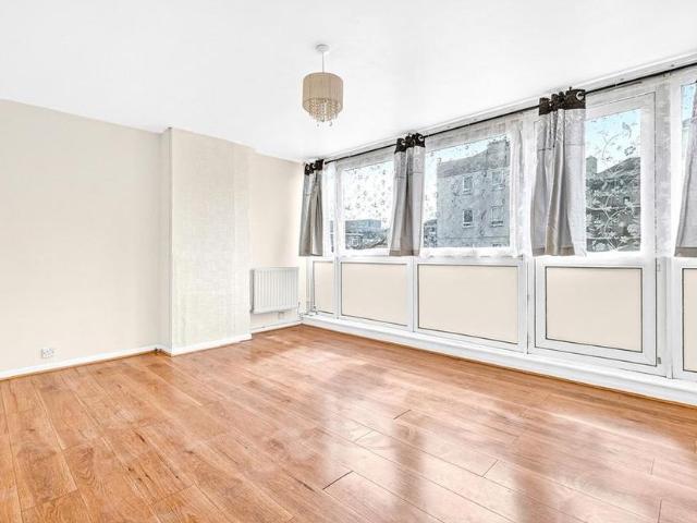 3 bedroom flat to rent