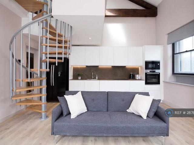 3 bedroom flat to rent