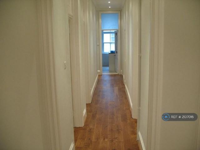 3 bedroom flat to rent