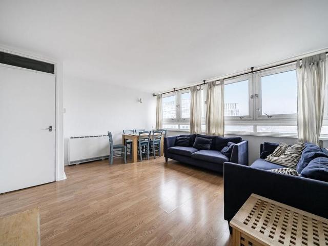 3 bedroom flat to rent