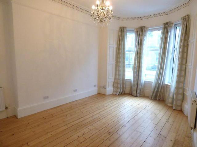 3 bedroom flat to rent
