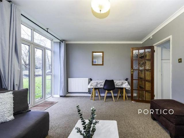 3 bedroom flat to rent