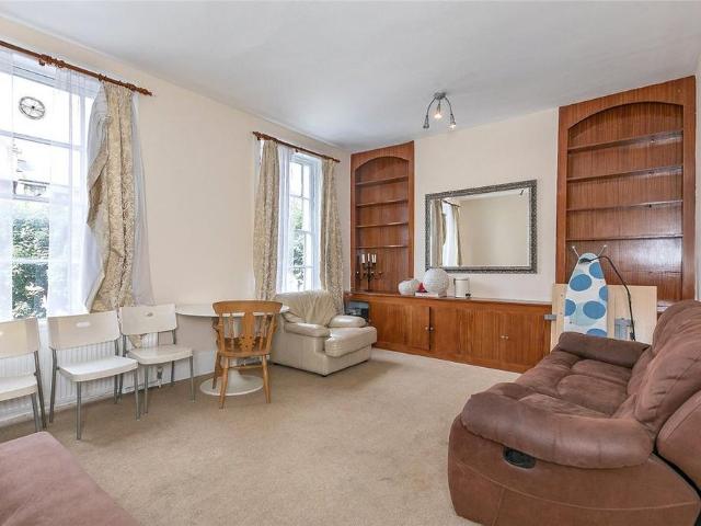 3 bedroom flat to rent