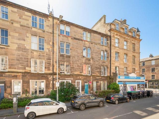 3 bedroom flat to rent