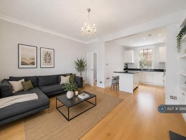 3 bedroom flat to rent