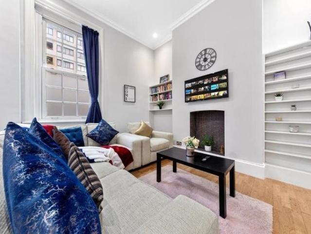 3 bedroom flat to rent