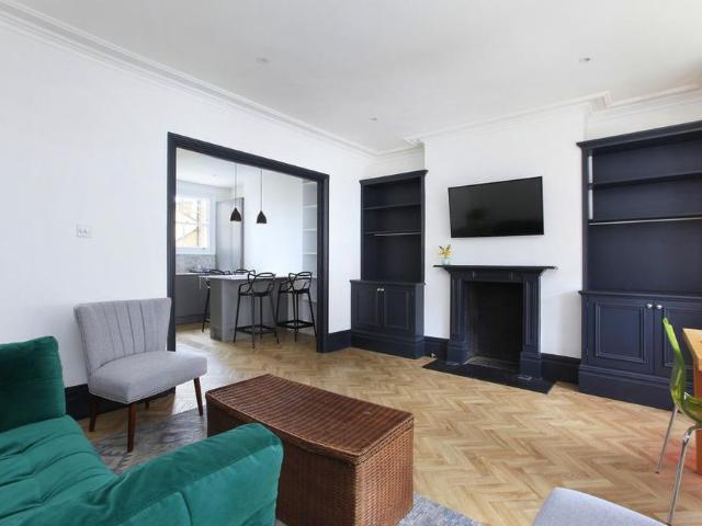 3 bedroom flat to rent