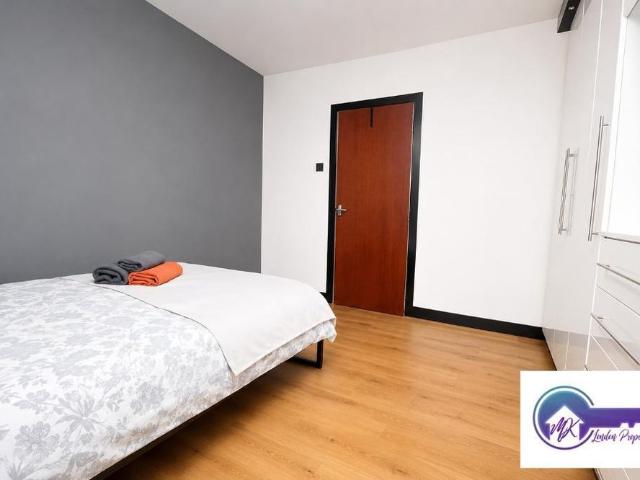 3 Bedroom Flat To Rent