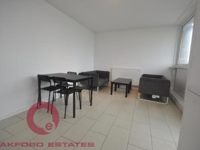 3 bedroom flat to rent
