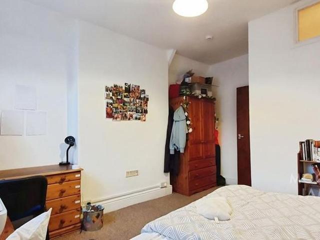 3 bedroom flat to rent