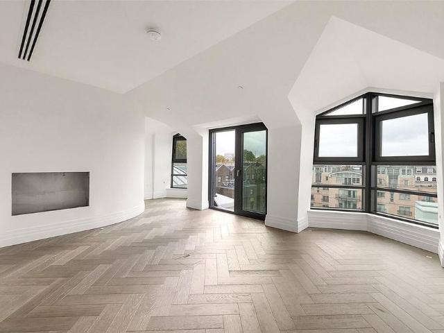 3 bedroom flat to rent