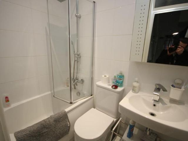 3 bedroom flat to rent