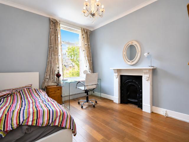 3 bedroom flat to rent