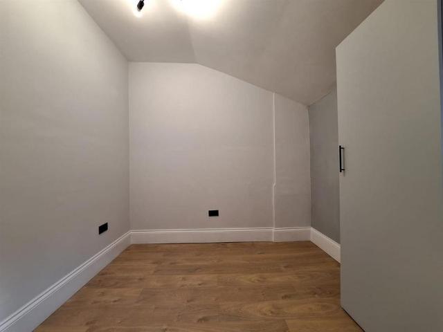 3 bedroom flat to rent