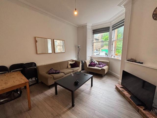 3 bedroom flat to rent