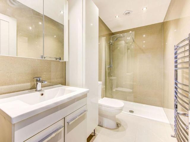 3 bedroom flat to rent