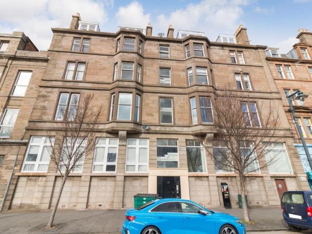 3 bedroom flat to rent