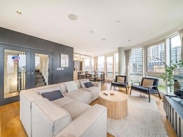 3 bedroom flat to rent