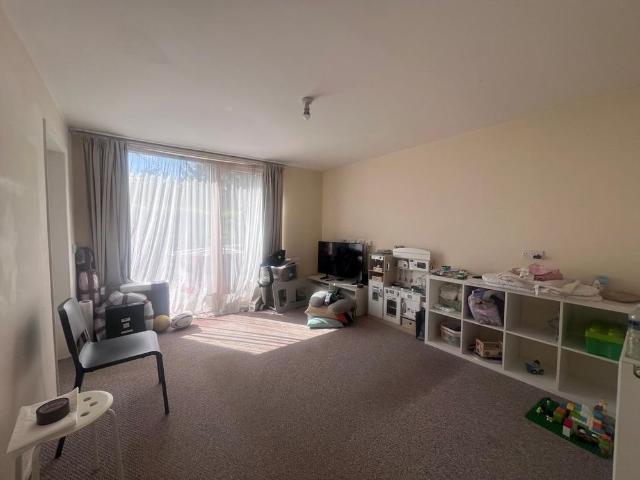 3 bedroom flat to rent
