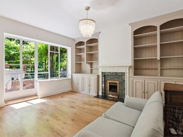 3 bedroom flat to rent