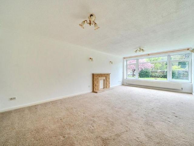 3 bedroom flat to rent