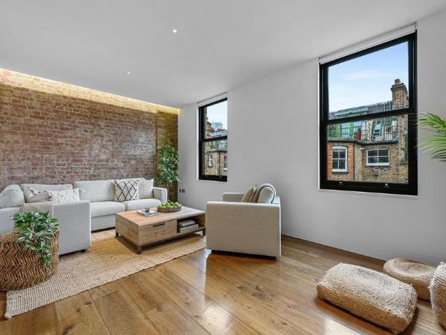 3 bedroom flat to rent
