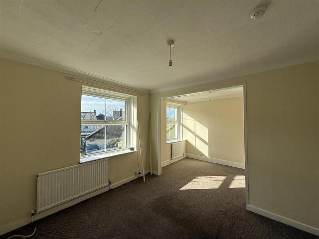 3 bedroom flat to rent