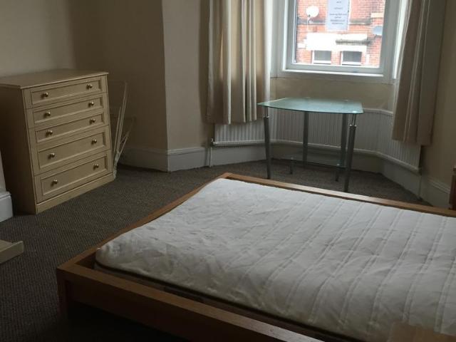 3 bedroom flat to rent