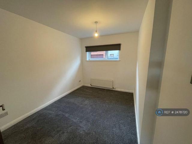3 bedroom flat to rent