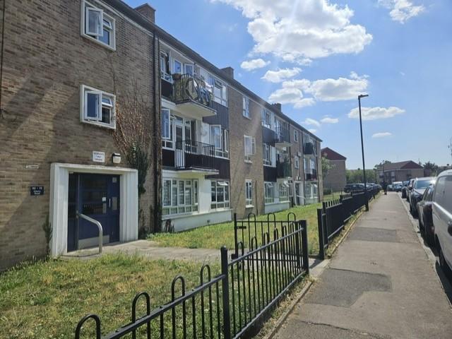 3 bedroom flat to rent